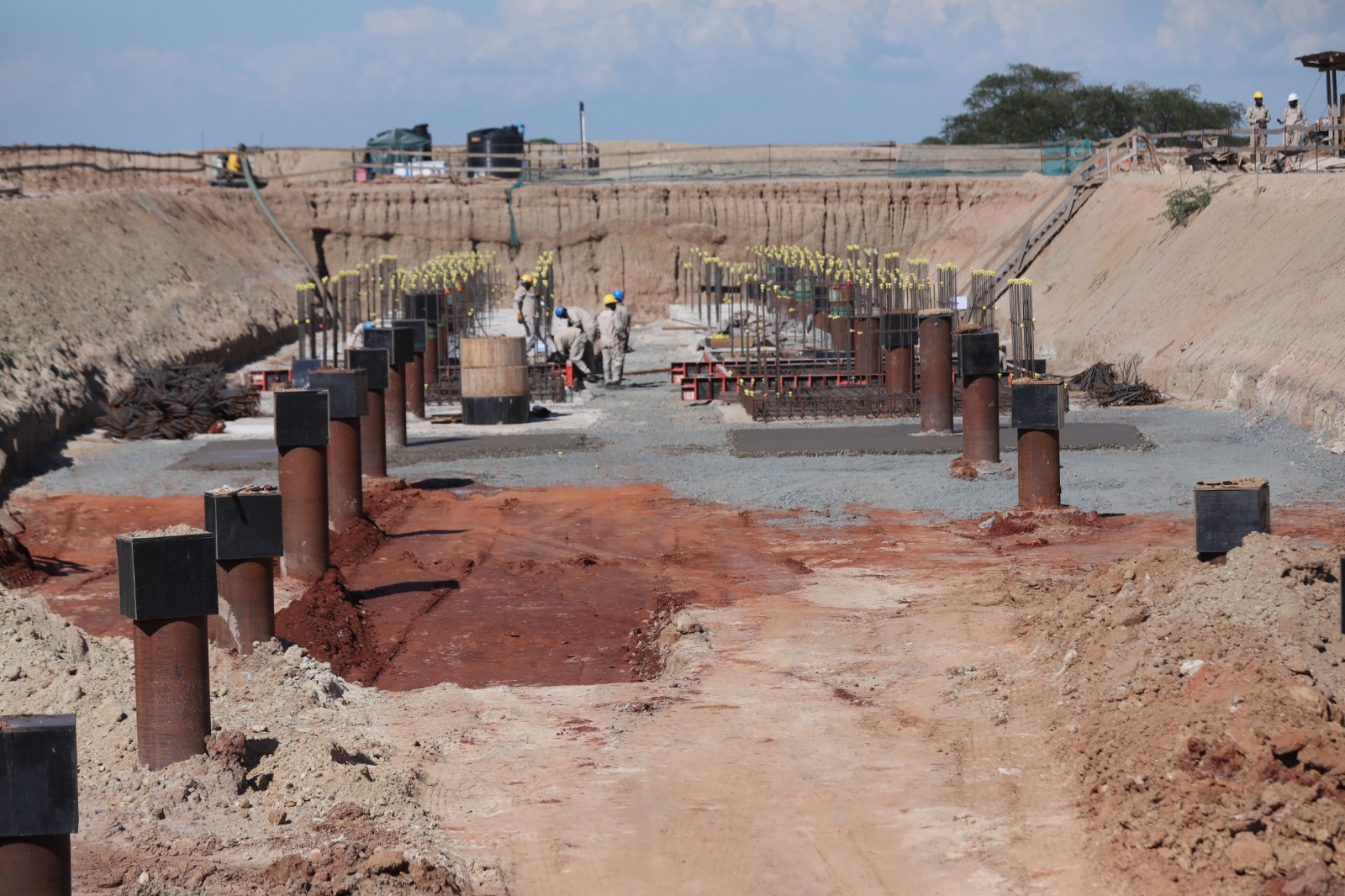 Uganda’s Petroleum Authority ED Visits Tilenga Project - infrastructure ...